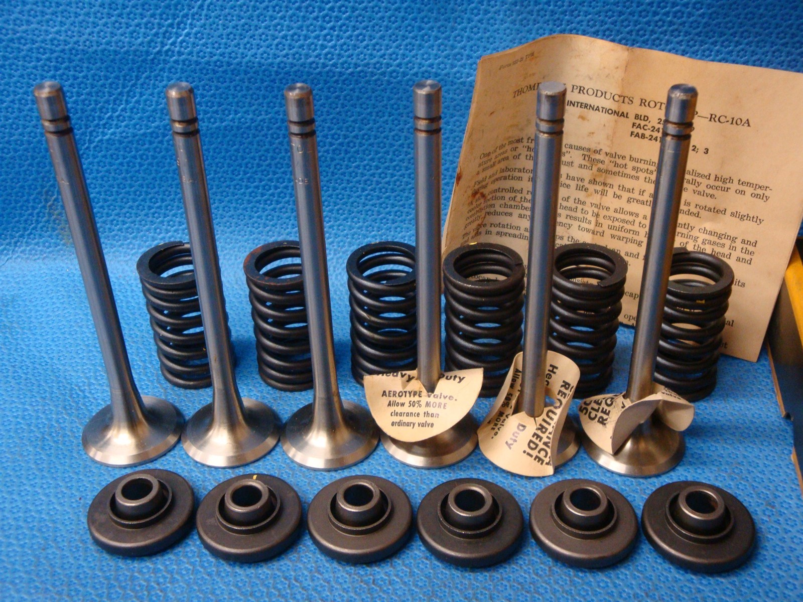 International 250 269 241 259 Exhaust Valve Rotocap Spring Set IHC Blue ...