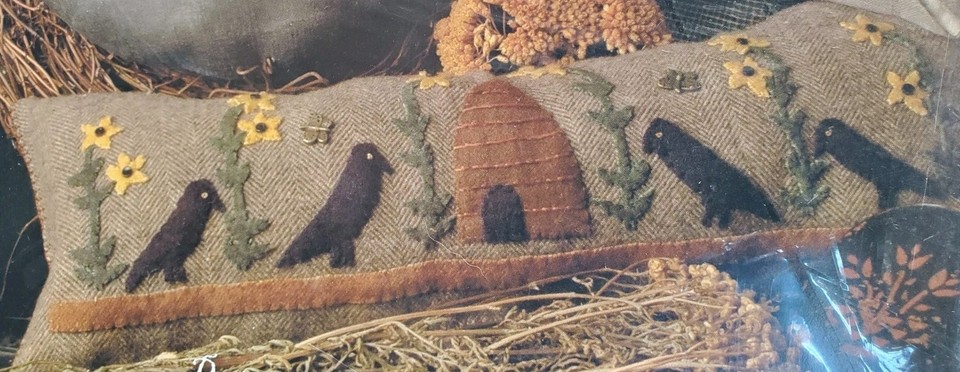 Homespun Elegance Counted Cross Stitch & Applique BEE WATCHERS | eBay