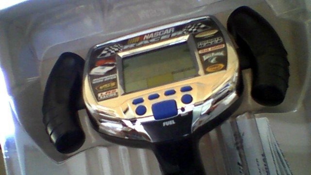 Nascar Racer Hand-held Racing / VIRTUAL STOCK CAR RACING ! 8 TRACKS / 2 ...