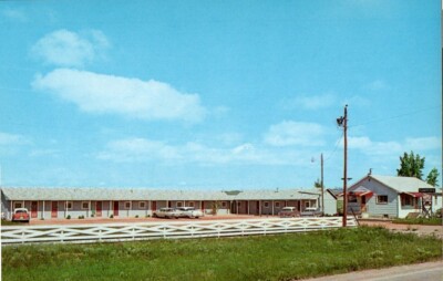 Campers Motel Broadus Montana Powder River Valley Front View Postcard ...