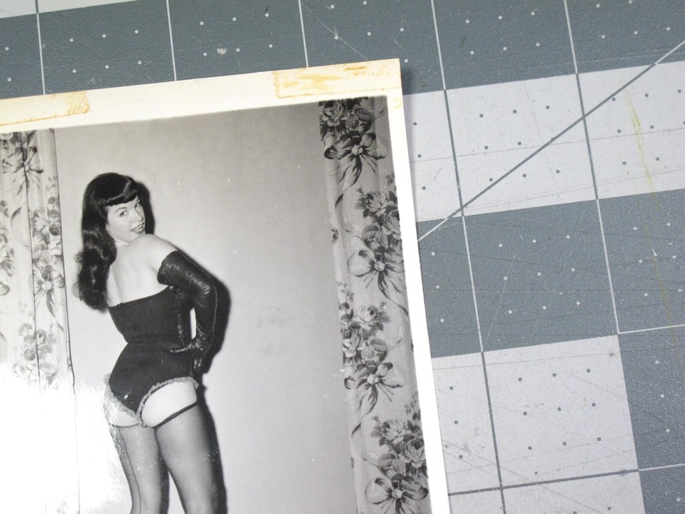 vtg pinup photo Bettie Page - original Irving Klaw private archive v1 | eBay