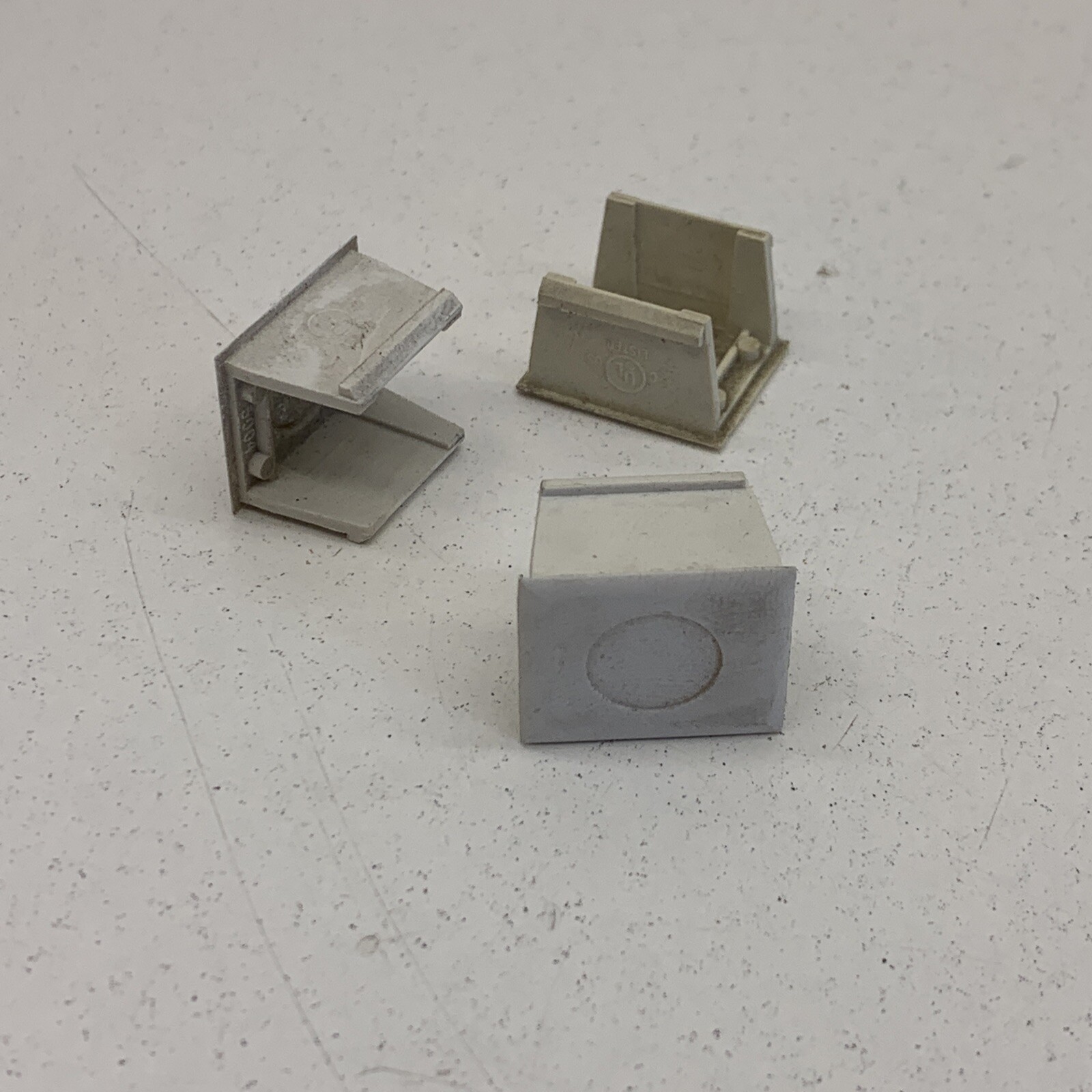 (10-Pack) Wiremold 5004WH Non-Metallic Blank/Coax Adapter Filler Plate ...