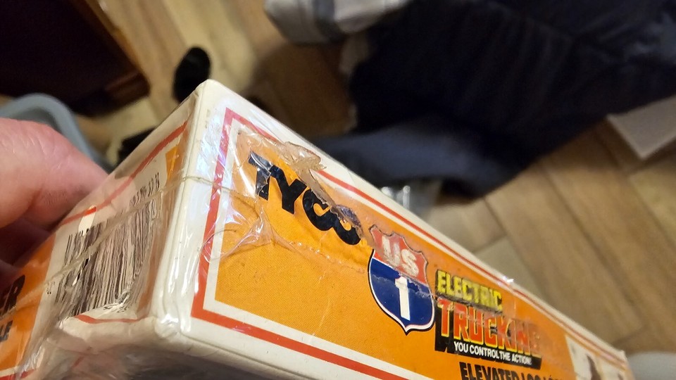 Tyco US1 Electric Trucking Elevated Log Loader 3416 HO Scale Slot Car ...