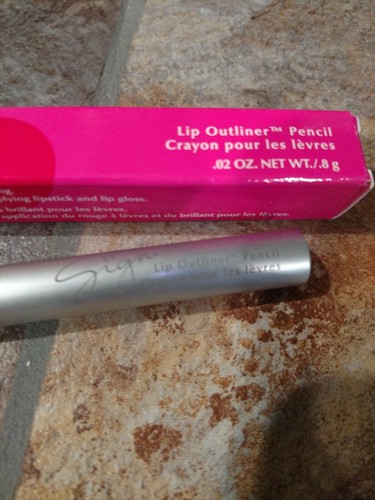 MARY KAY SIGNATURE LIP OUTLINER PENCIL EASY BLEND FORMULA GLIDES ON ...