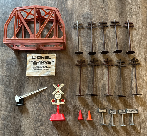 O Gauge Red/White Railroad Train Crossing Signal, Gate, Power Poles ...