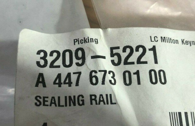 MERCEDES-BENZ VITO W447 LEFT SIDE WINDOW SEALING RAIL A4476730100 ...