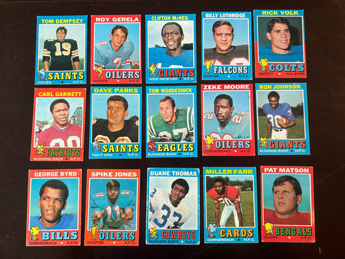 33 different Topps 1971 Topps Football Card lot, combine shipping deal ...