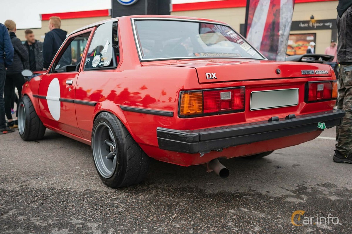 Toyota Corolla 82