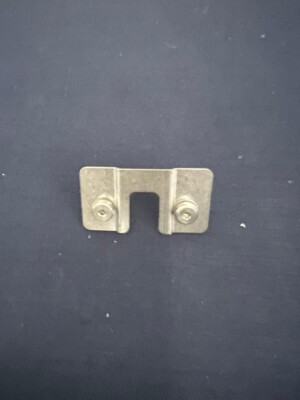 Philips V60 Ventilator - O2 Fitting Retention Plate - Ref# 453561535731 ...