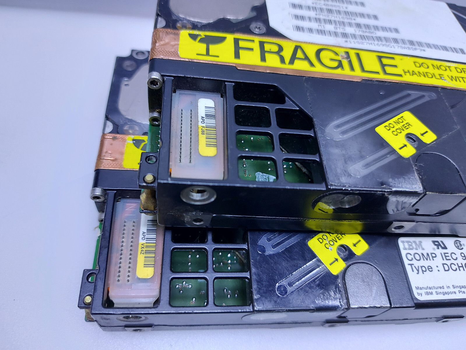 Lot of 2 Pcs IBM 4.5GB SSA Hard Drive COMP IEC-950 27H1698 TYPE DCHC ...