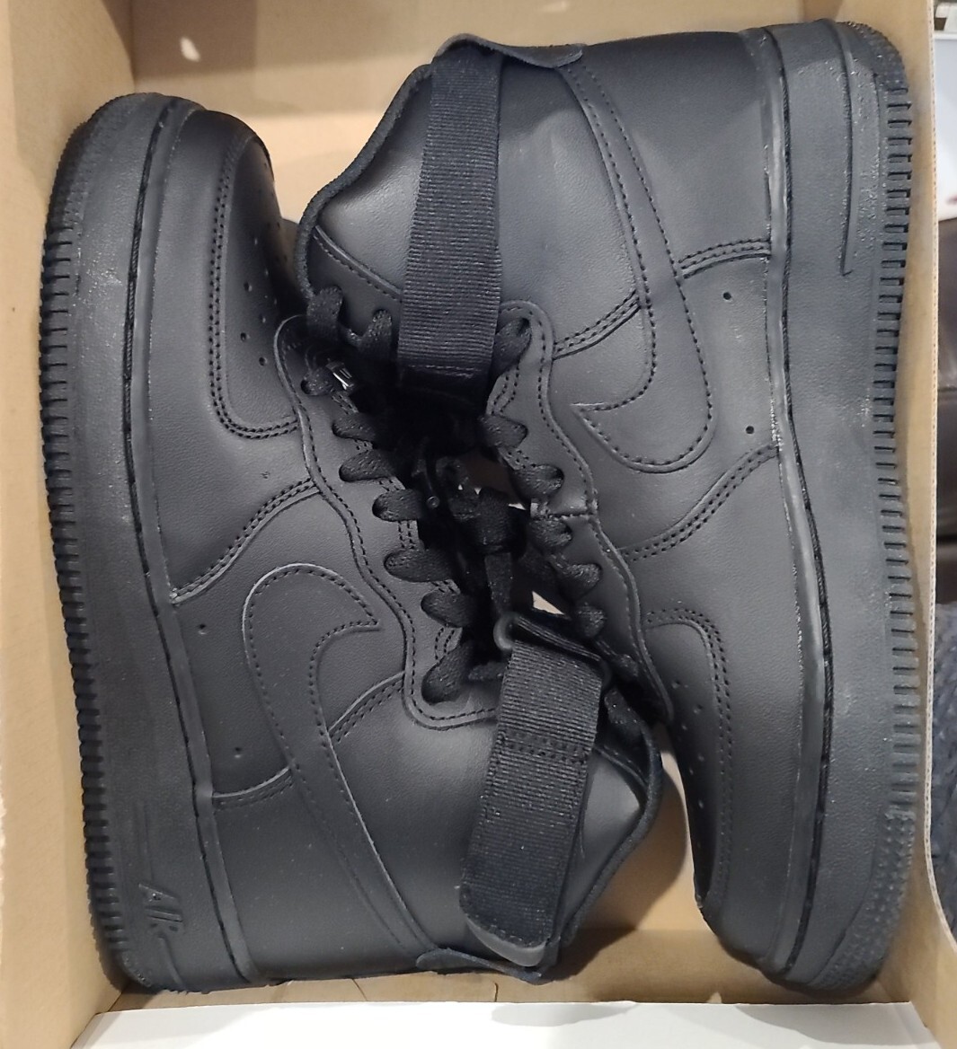 NEW Women’s Size 7.5 Nike Air Force 1 High Top Shoe Triple Black Strap ...