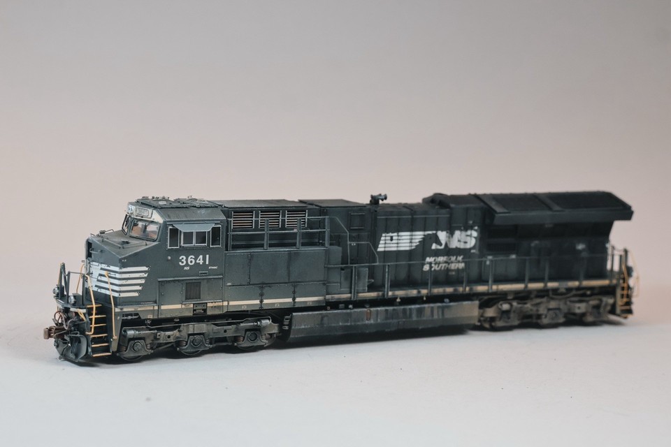 CDH HO Scale Custom Weathered Lot SXT Rivet Counter NS ES44 DCC LOK ...