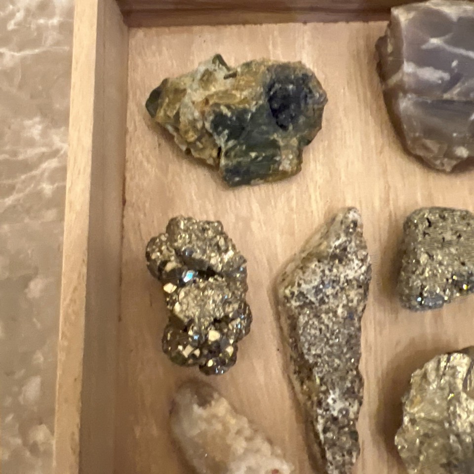 Mixed Lot of Crystals Minerals Rocks Collection Natural Colors 3.3 lbs ...
