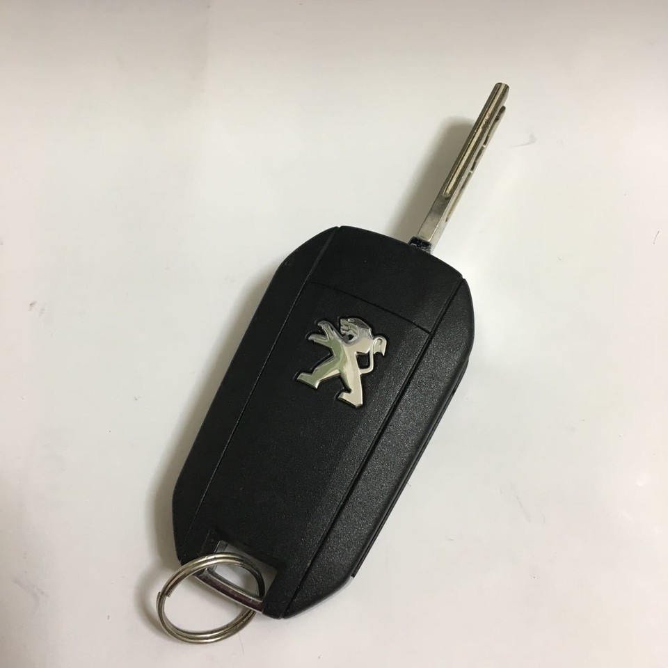 Peugeot 208 A9 Keyless Remote 3 Buttons Genuine Used Car Key Import zz3 ...