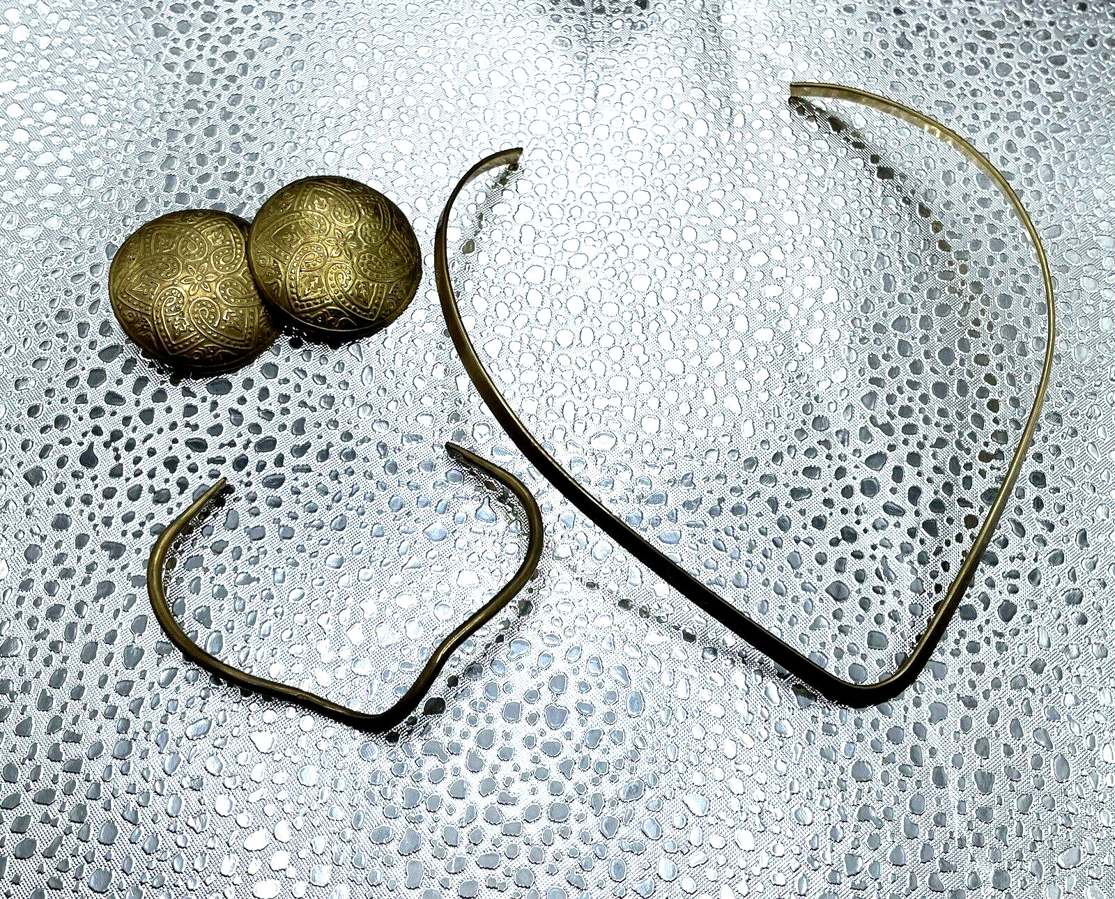 Modernist Bronze Hammered V Torque Mandela Jewelry S… - Gem