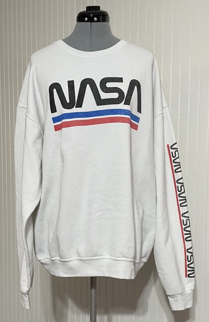 Fifth Sun NASA Sweatshirt Size XL Mens White Cotton Blend Long Sleeve ...