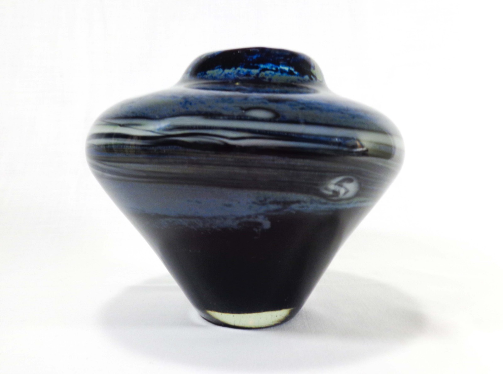 MURANO ART GLASS (ITALY) VINTAGE HAND-BLOWN INFUSED VASE, NAVY BLUE ...