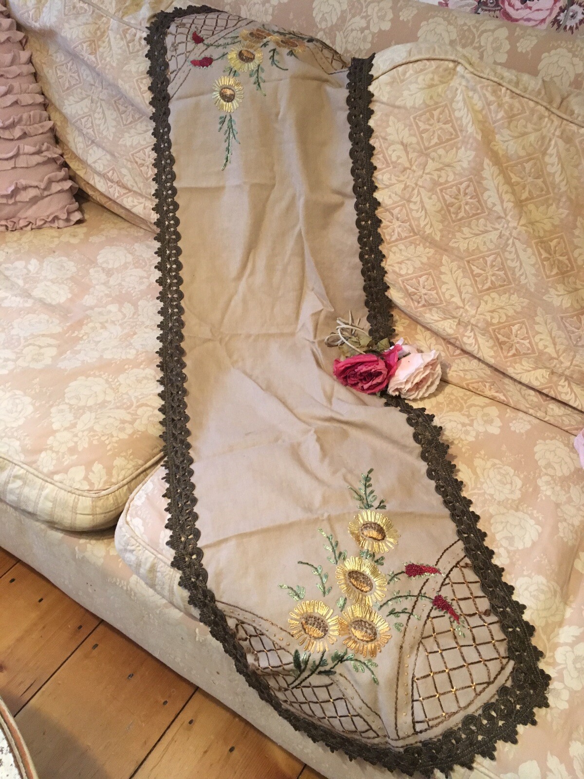 Antique Victorian Table Runner Embroidered Needlework Sunflowers ...