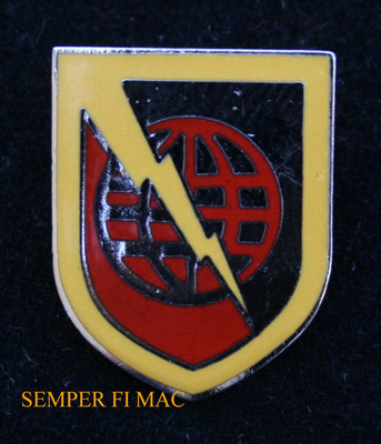 Strategic Communications Command HAT LAPEL VEST PIN UP US ARMY USA ...