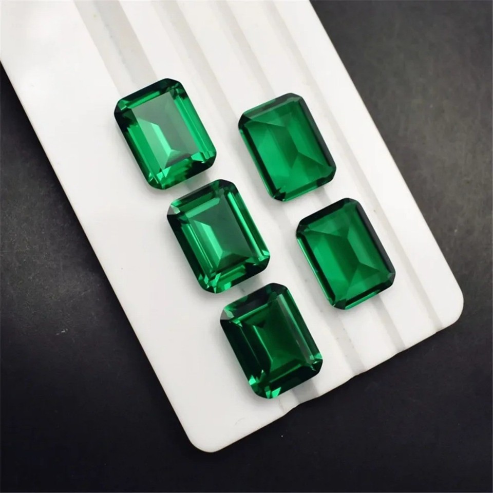 Emerald Rectangle Faceted Gemstone Emerald Cut Vivid Green Emerald Gem ...