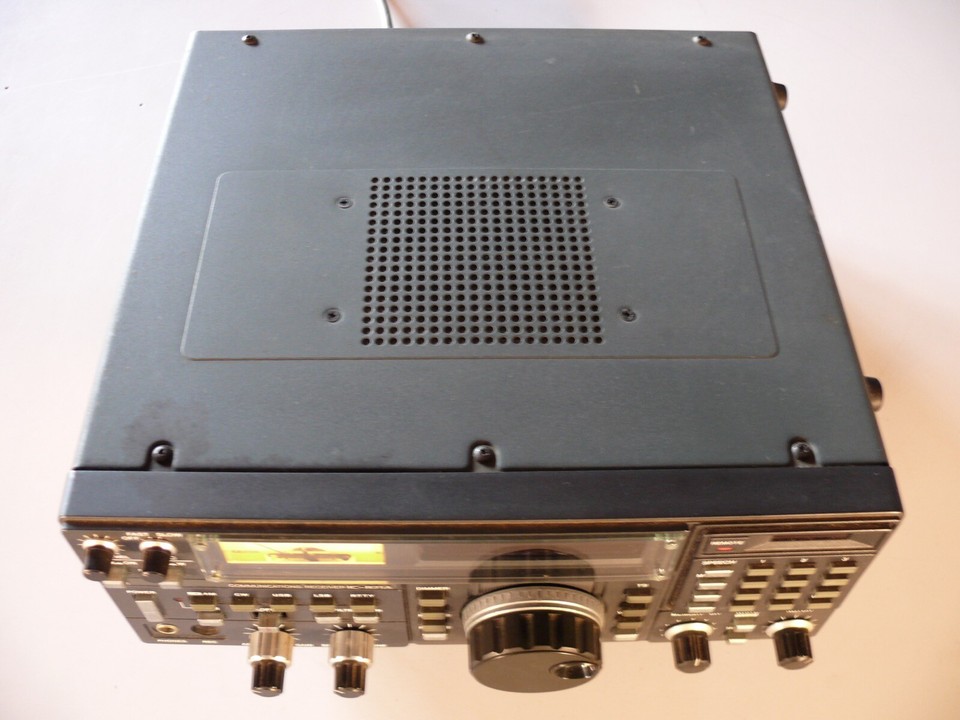 Vintage ICOM IC-R71A Communications Receiver HAM Radio AM, LSB, USB, CW ...