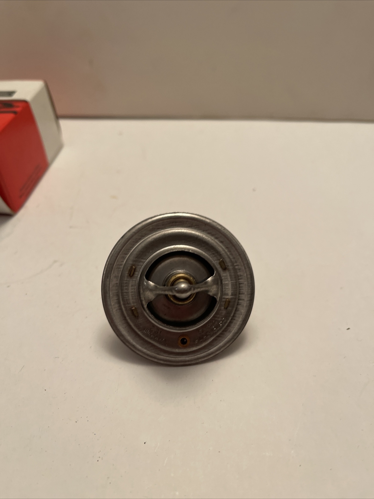 NOS Motorcraft Thermostat RT-1120 F6TZ-8575-HA | Aftermarket