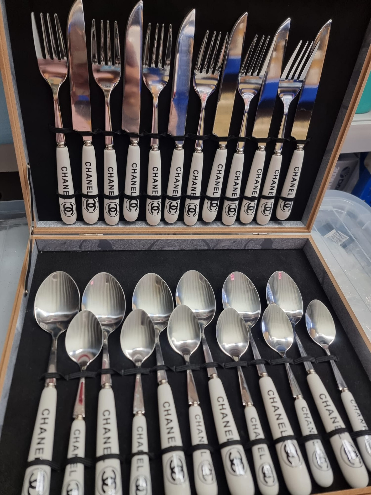 24 Pcs White Stainless Steel Luxury Cutlery Set Stylish Spoon Fork ...