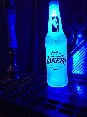 NBA Los Angeles Lakers Basketball 12oz Beer Bottle Light LED Bar Man ...