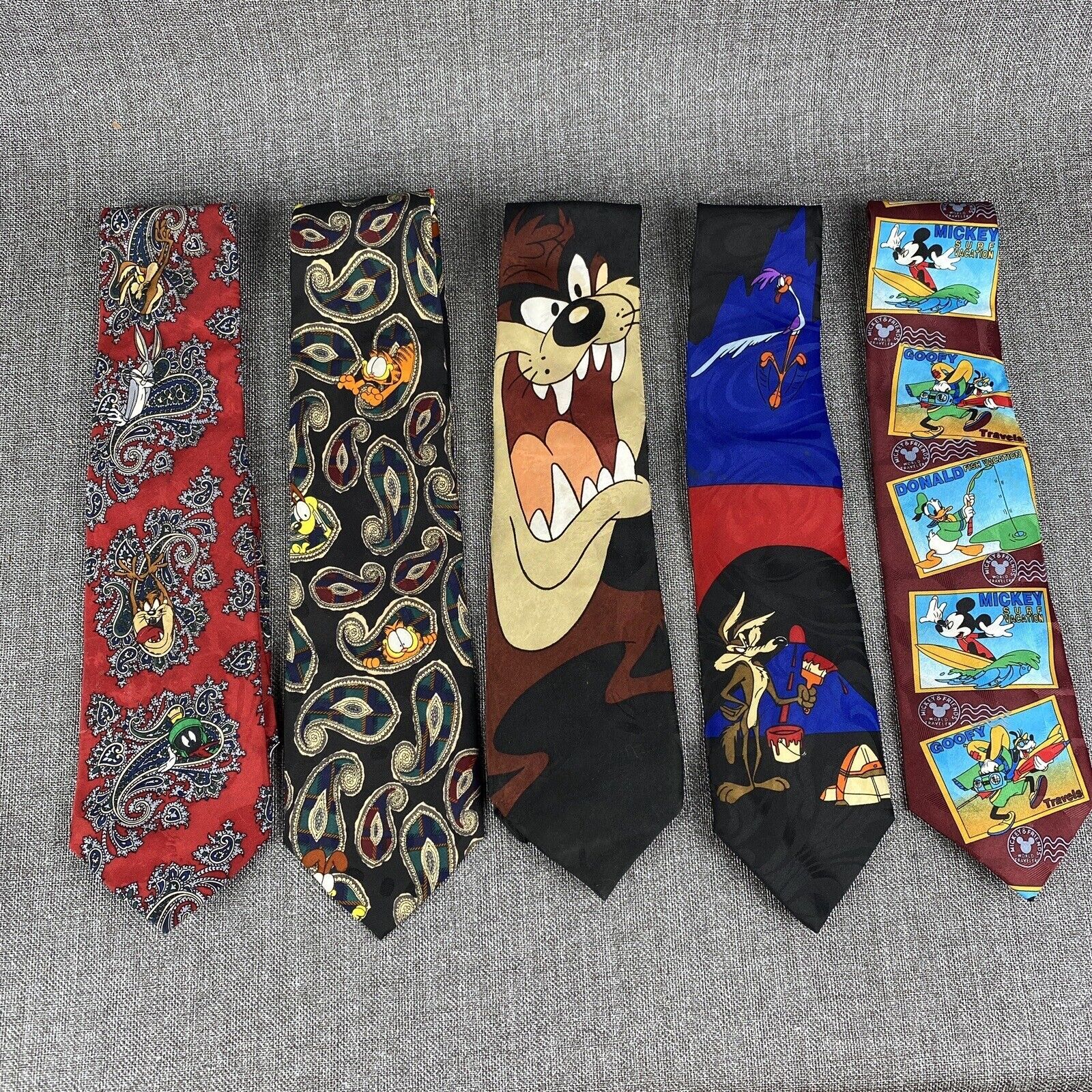 Lot of 5 Vintage Novelty Ties, Tax, Garfield, Road Runner, Mickey ...