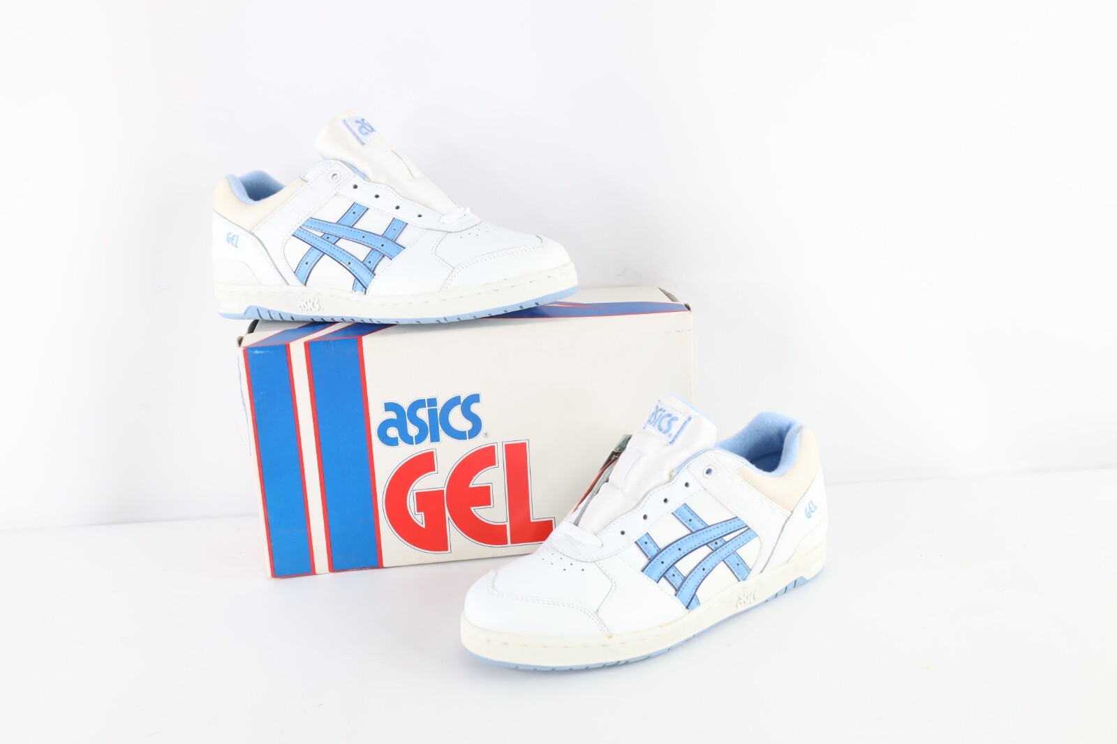 NOS Vtg 90s Asics Womens 9.5 Spell Out Gel Classic Sneakers Shoes White ...