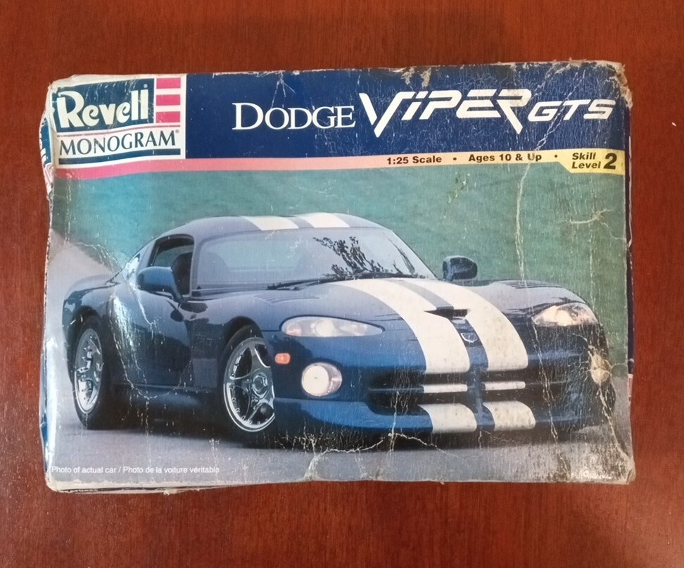 Revell Monogram Dodge Viper GTS 1:25 Scale Model Kit Skill Level 2 ...