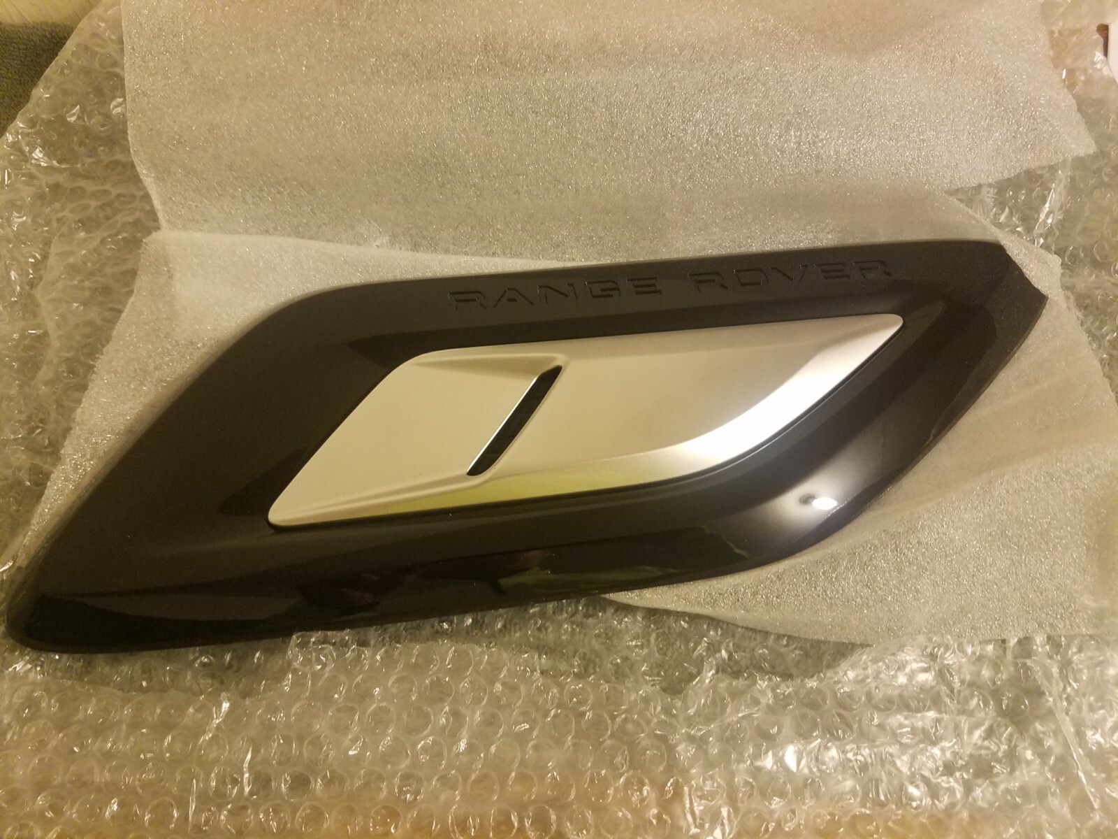 Land Rover LR098756 | Grille - Hood Ve for sale online | eBay