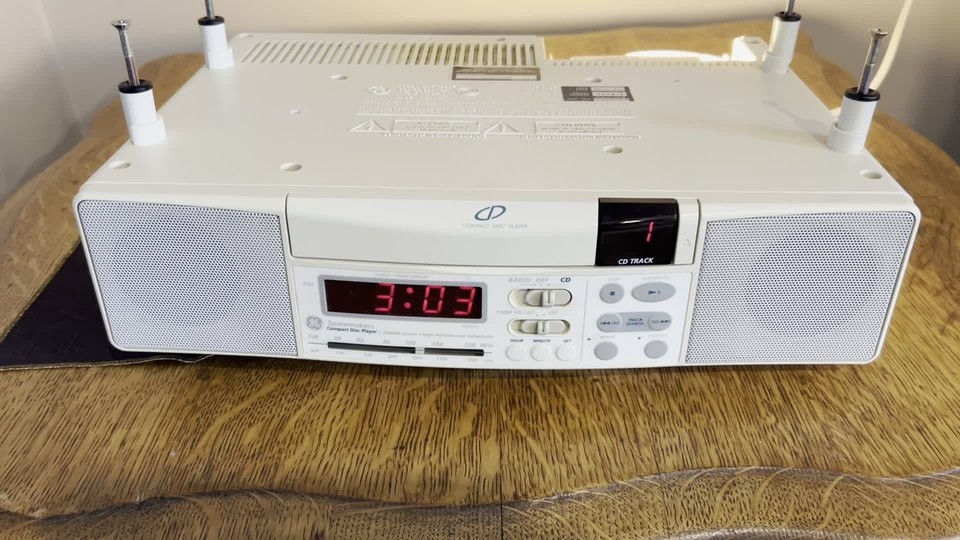 GE Spacemaker Undercabinet AM/FM Radio CD Player Light – Model 7-4290G ...