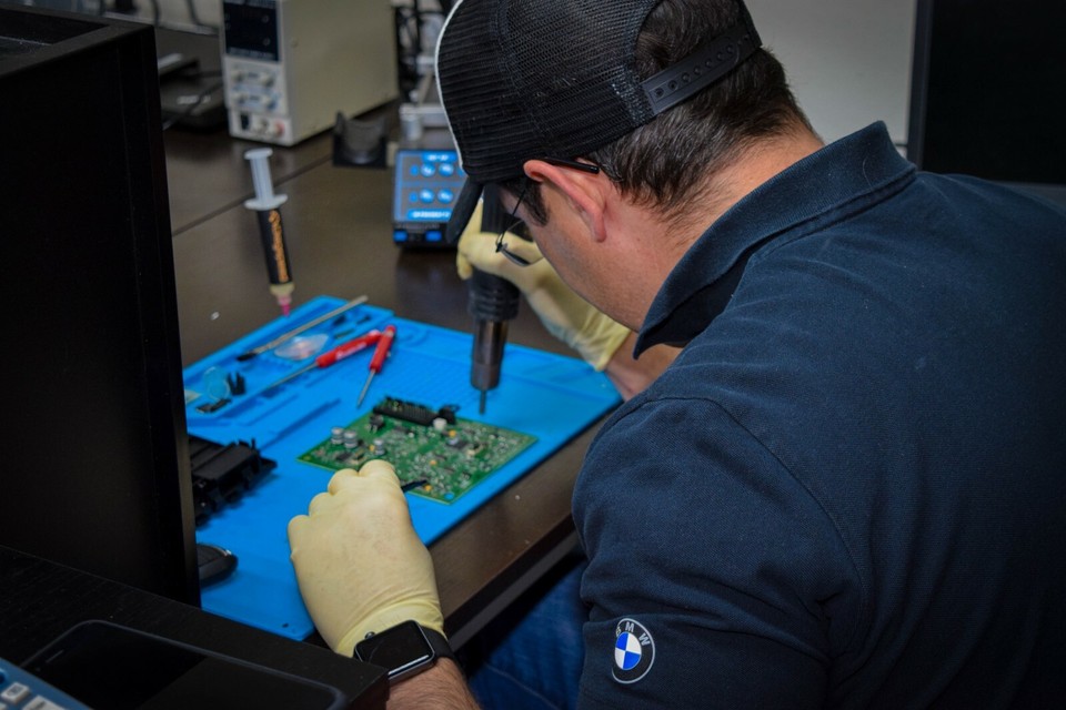 Mercedes 7G Tronic 722.9 Conductor Plate TCM Reset Programming ...