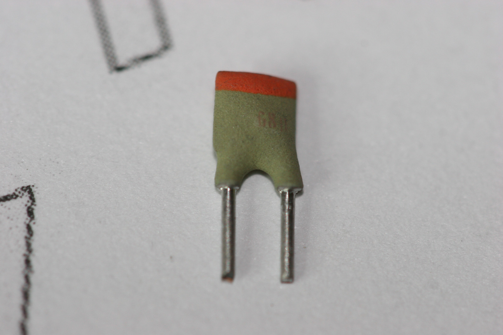 100x BCComponents 68pF 100V Miniature Ceramic Plate Capacitors ...