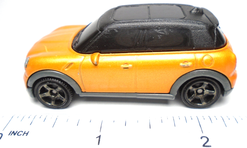 2018 MATCHBOX '11 MINI COOPER COUNTRYMAN ORANGE 1:64 DIECAST 2 1/2" CAR ...