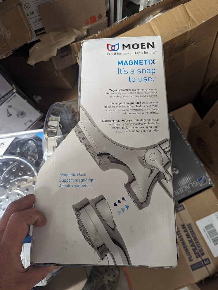 MOEN 26008 Attract 6-Spray Hand Shower/Shower Head Combo Kit Magnetix ...