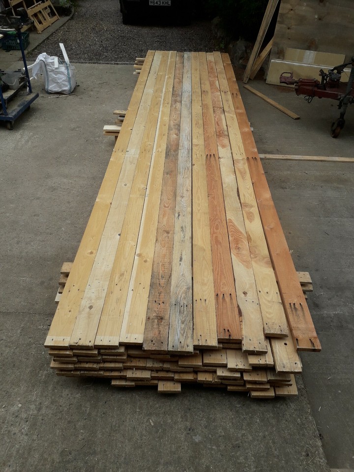 Reclaimed timber/wood in packs of 10. 3000mm X 100mm X 22mm (10 ft X ...