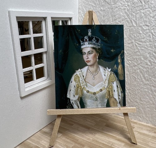 Miniature Dollhouse Room Box Art 1:12th Scale Queen Elizabeth ll ...
