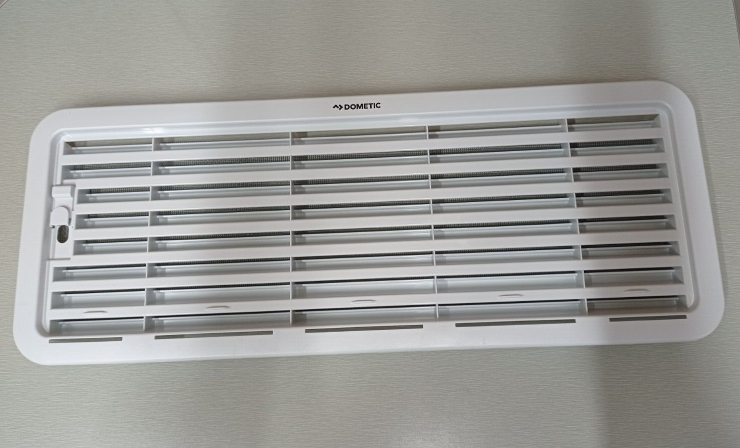 Dometic Fridge Vent FRONT GRILLE LS200 White 480mm x 185mm Caravan ...