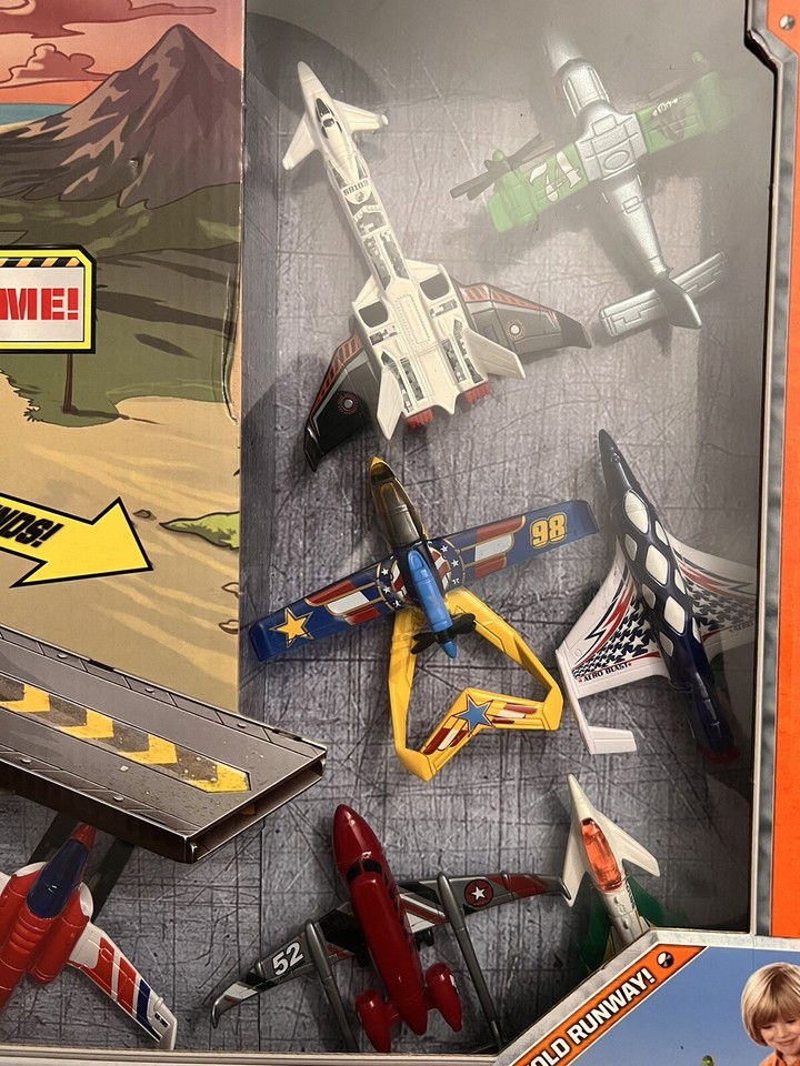 Matchbox Supersonic Airport Play Set. Includes 10 Planes ️. Take Off ...