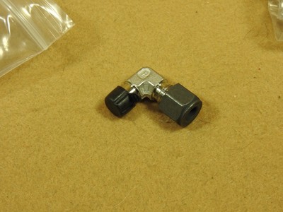 Parker 4-2 CBZ-SS, 1/4" CPI Tube x 1/8" Male NPT SS Elbow - New, Lot of ...