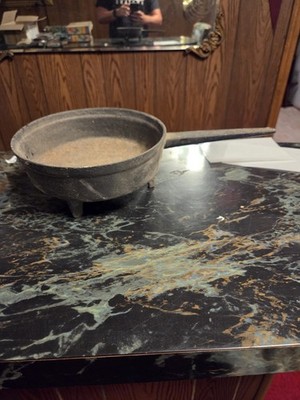 Cast Iron Spider Pan Skillet 3 Legs Cowboy Pot Gate Marked | eBay