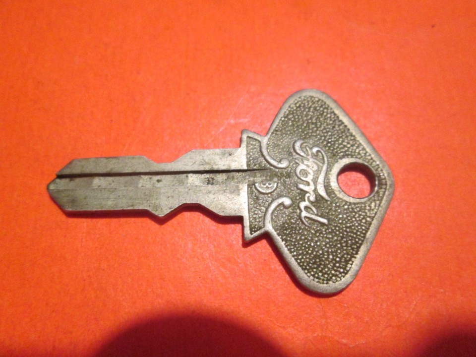 Vintage Antique AUTOMOBILE Model T Ford or A Ignition Key # 55 Logo Car ...