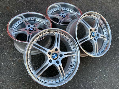 ULTRA RARE -Stunning RARE set of SSR GT3 3pce 19 inch rims being ...
