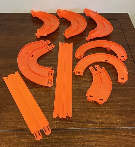 Hot Wheels Super Ultimate Garage Spiral Track, Clean Near Complete Set ...