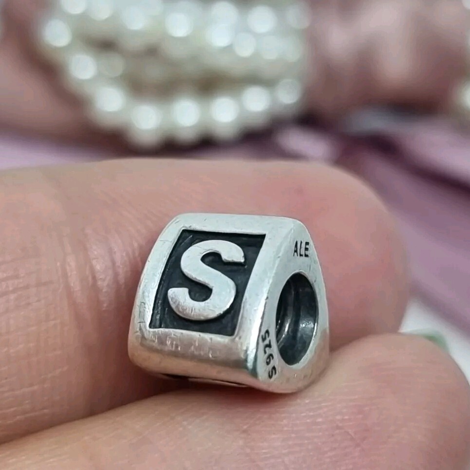 Genuine Pandora Silver Vintage Letter S Charm 💕 925… - Gem