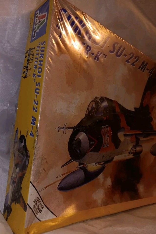 Italero 1:72 Scale SUKHOI SU-22 M-4 "FITTER-K" Model Kit No 047 | eBay