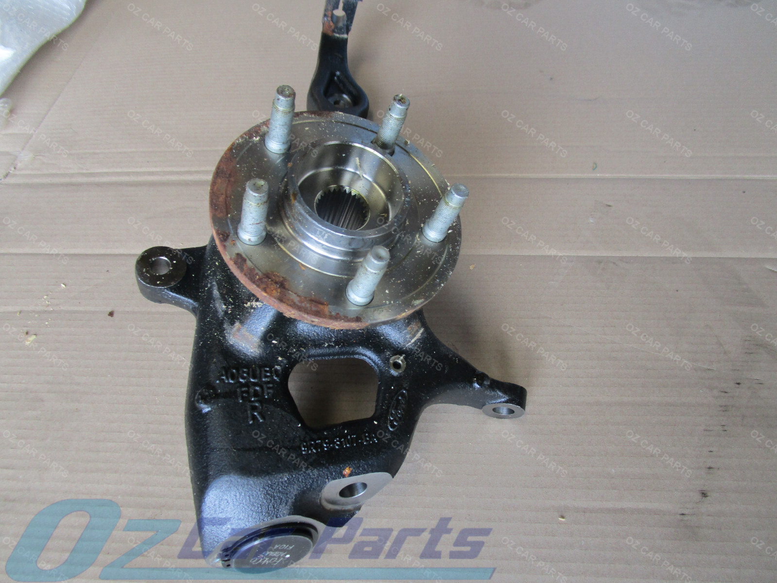 GENUINE DRIVER FRONT STUB AXLE WITH HUB BEARING FOR FORD TERRITORY SZ ...