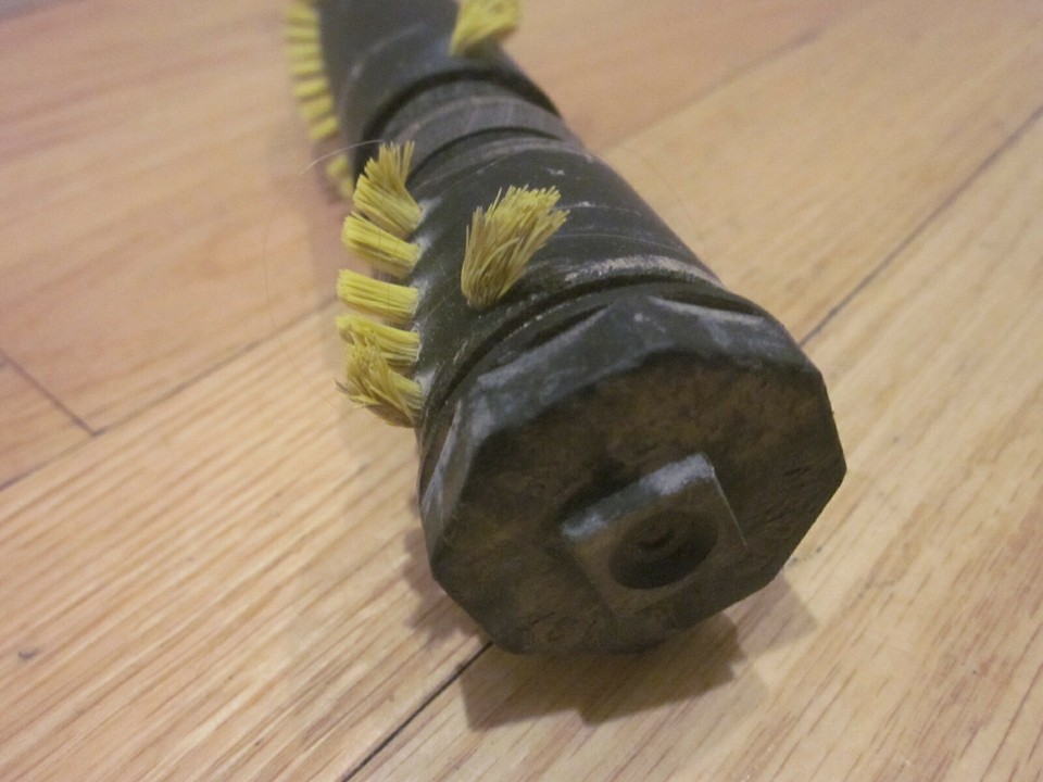 Eureka 5841 WhirlWind Spin Duster Vacuum REPLACEMENT Brushroll | eBay